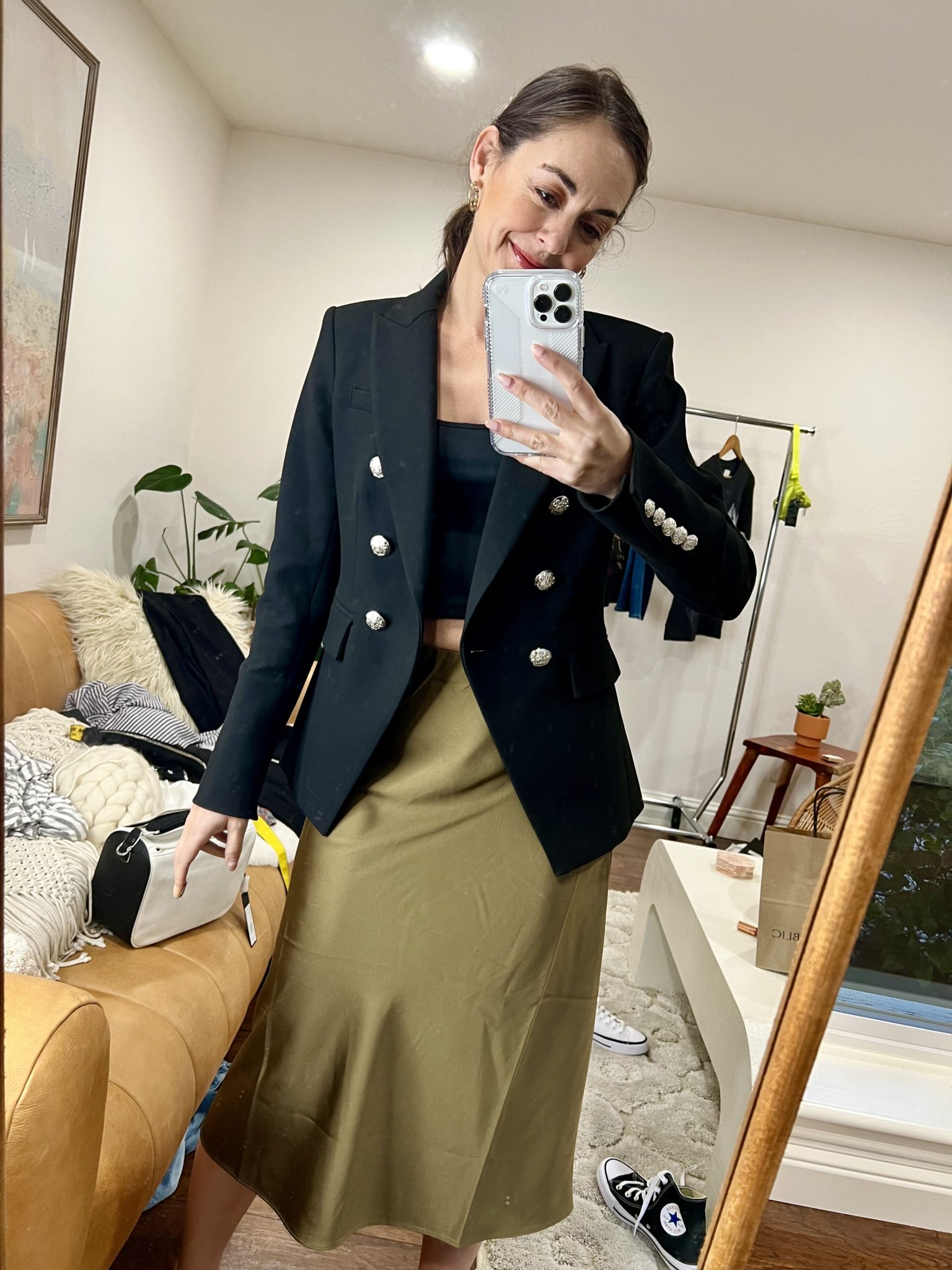 Flattering Tops for Real Body Shapes | Stylist Fit Tips & Spring ...